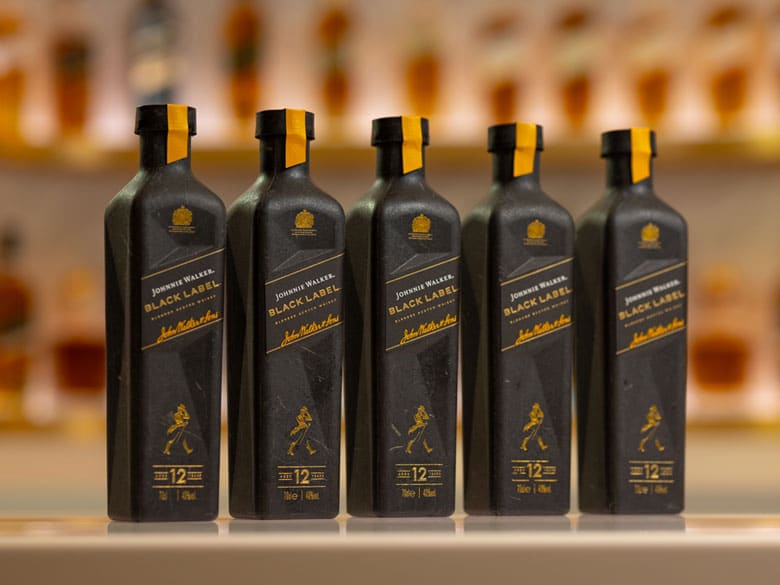 Revolucionario Johnnie Walker Black Label En Botella De 90% Papel ...